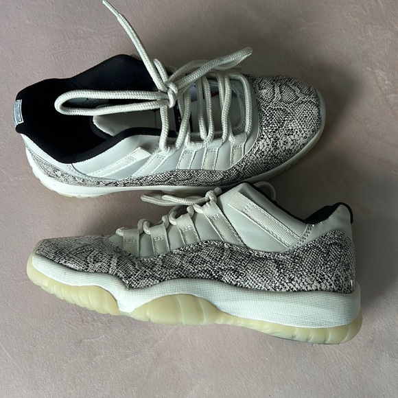 Jordan | Shoes | Air Jordan 1 Retro Snake Skin Size 7 | Poshmark